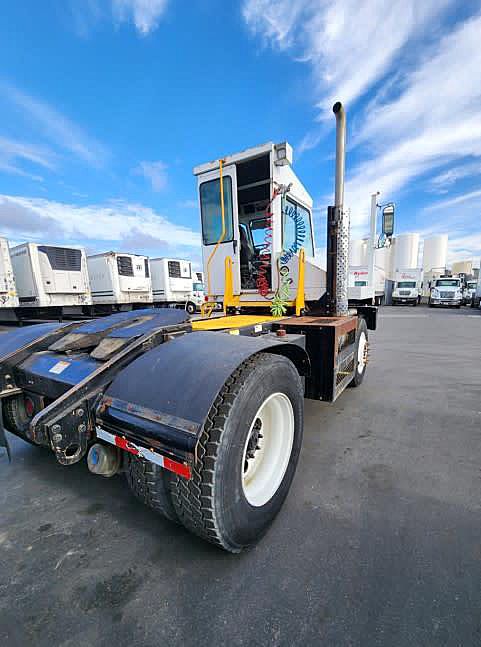 2017 Capacity SABRE 5 4X2 For Sale | Yard Spotter | #756086