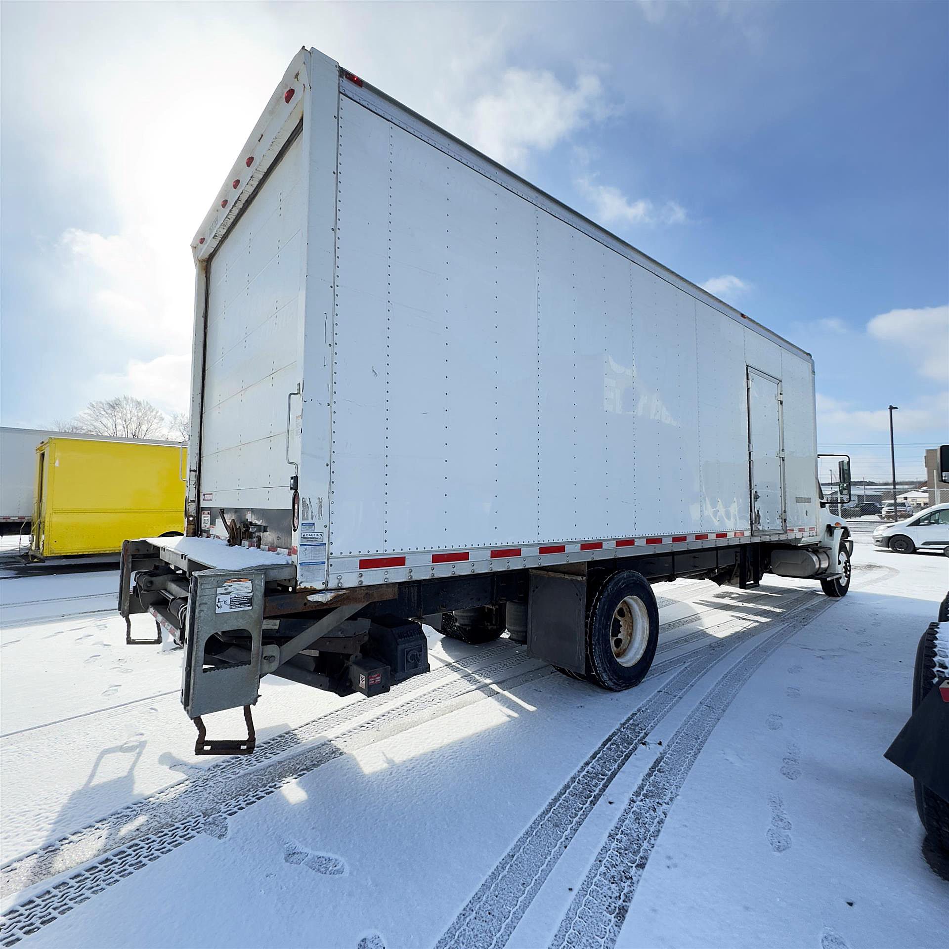 2018 International DuraStar 4300 (For Sale) | Day Cab | #767759