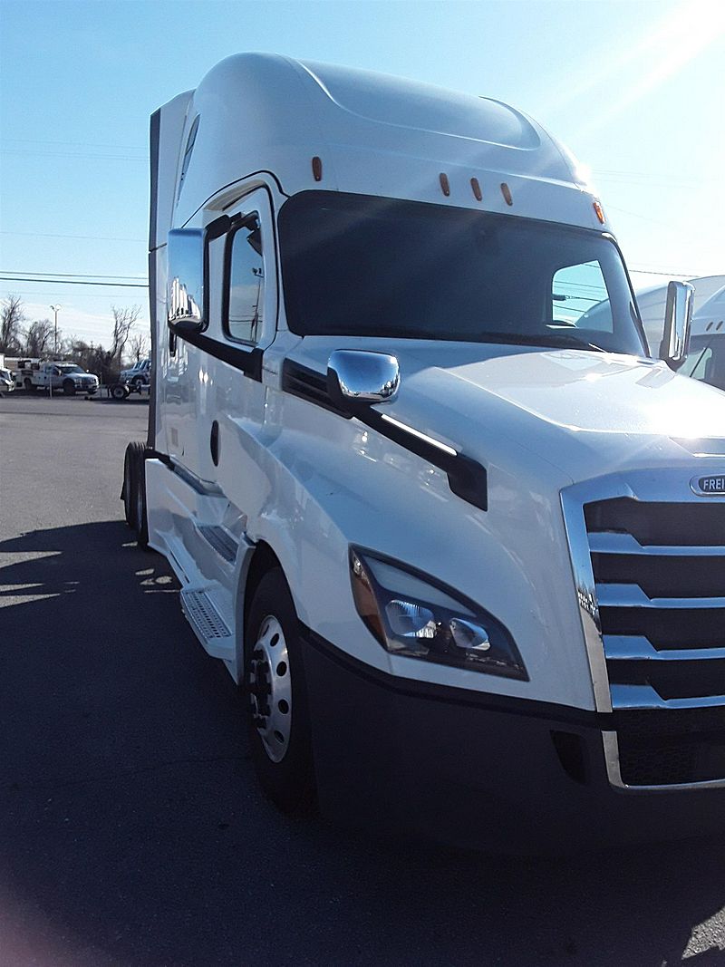 2020 Freightliner NEW CASCADIA PX12664 For Sale | 72" Sleeper | #881330