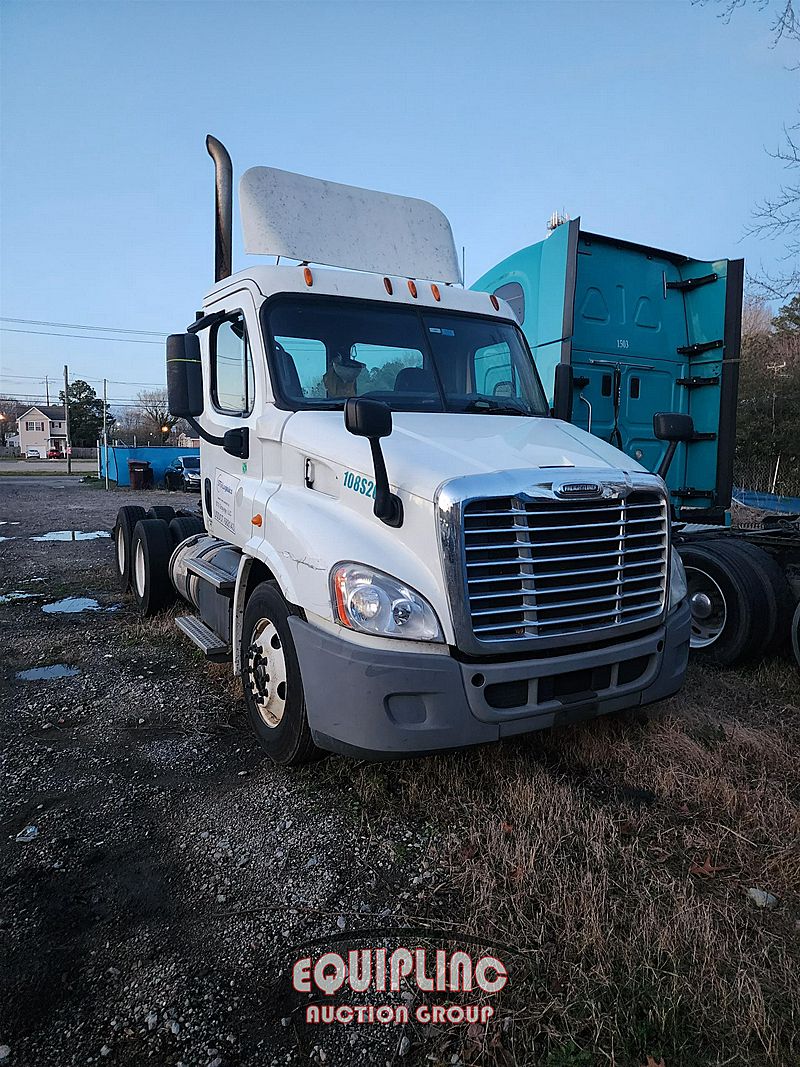 2014 Freightliner CASCADIA (For Sale) | Day Cab | #CFFJ2425