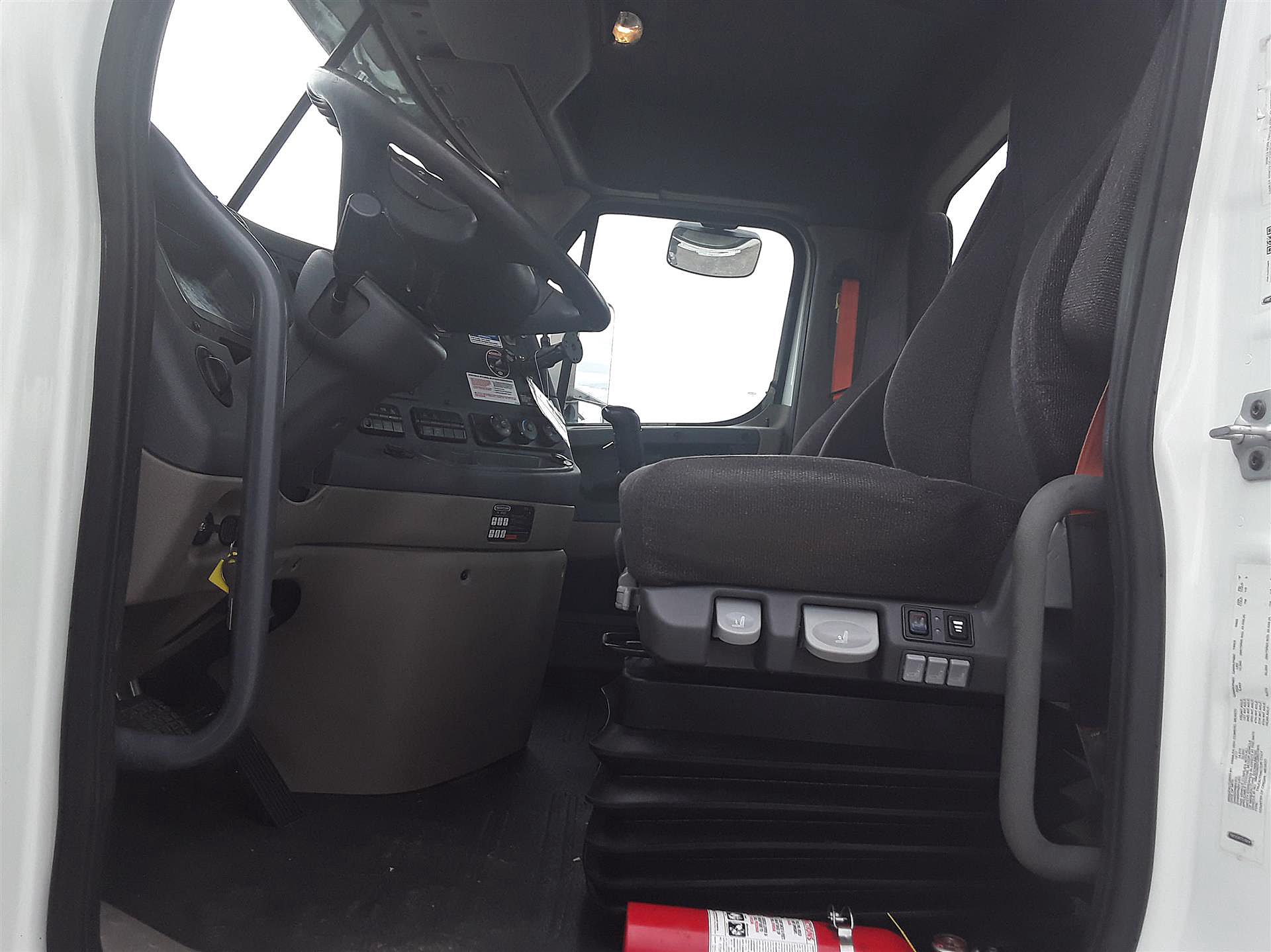 2000 Freightliner 4700 For Sale | Day Cab | #788728