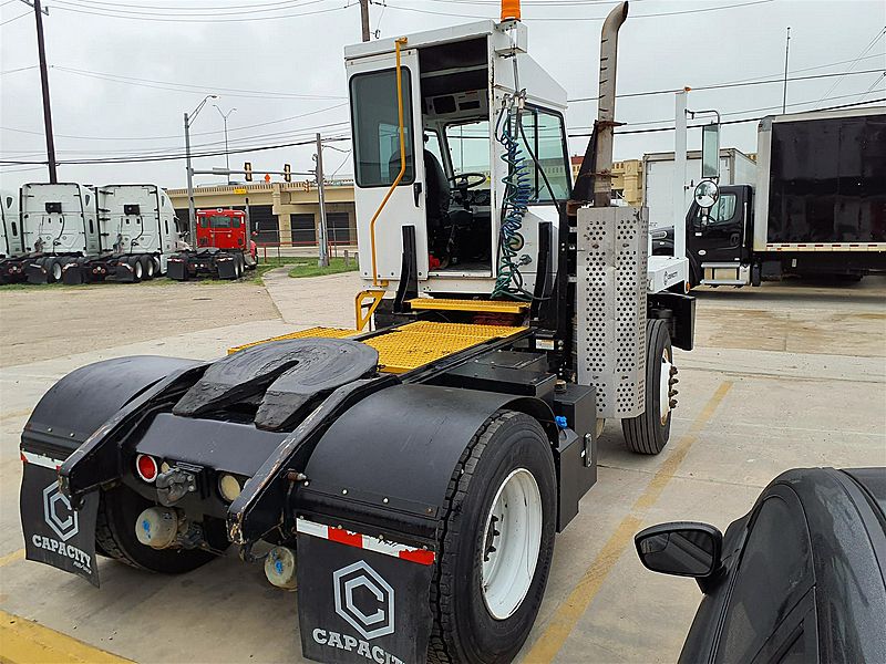 2017 Capacity TJ5000 For Sale | Yard Spotter | #783238
