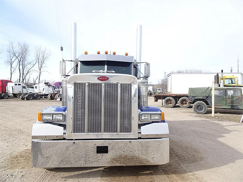 2004 Peterbilt 379 (For Sale) | 62" Sleeper | #10391