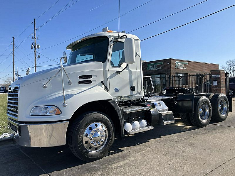 2017 Mack Pinnacle CXU613 For Sale | Day Cab | # 14579