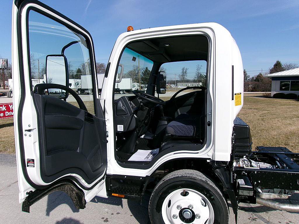 2025 Isuzu NRR For Sale | Sleeper Truck | #Z25001