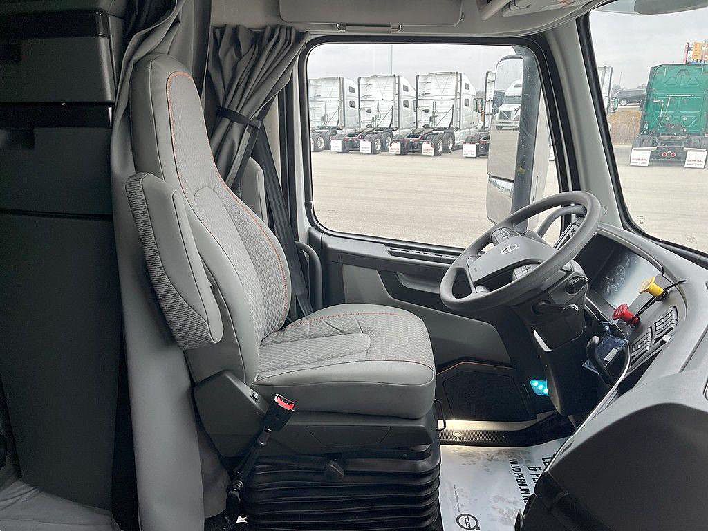 2024 Volvo VNL 860 (For Sale) | Sleeper Truck | #VP24244