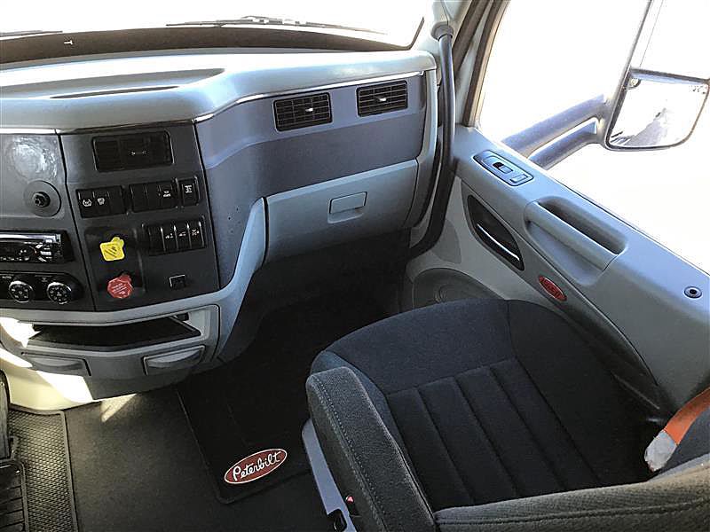 2019 Peterbilt 579 For Sale | 76" Sleeper | #264219