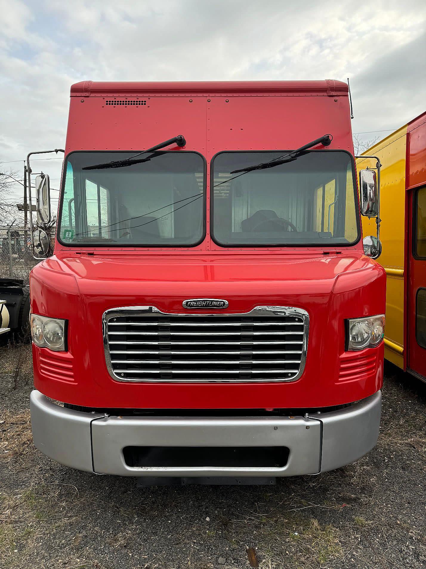2017 Freightliner MT55 For Sale | 24' Box | #665002