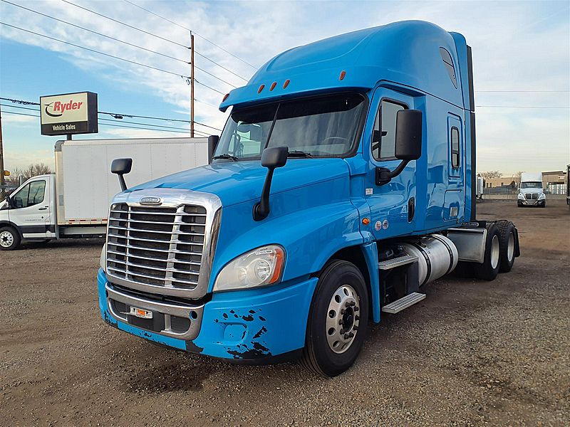 2018 Freightliner CASCADIA 125 For Sale | 72" Sleeper | #777609