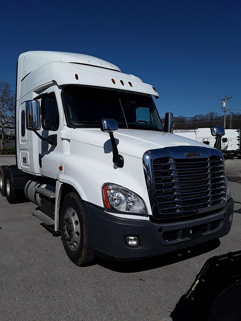 2017 Freightliner CASCADIA 125 For Sale | 60" Sleeper | #675655