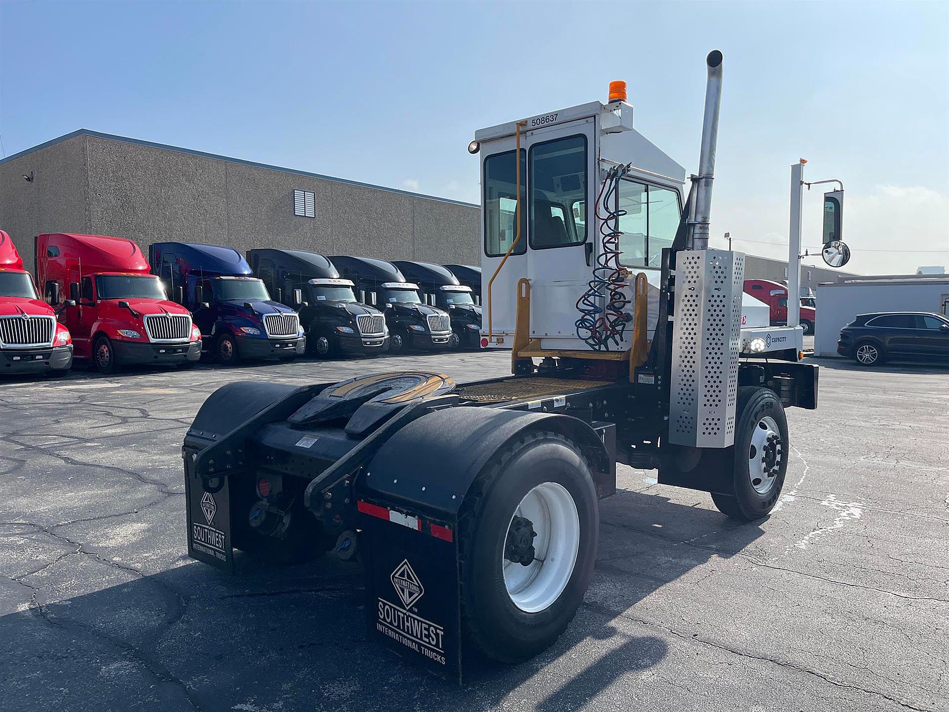 2018 Capacity Sabre (For Sale) | Yard Spotter | #U9968