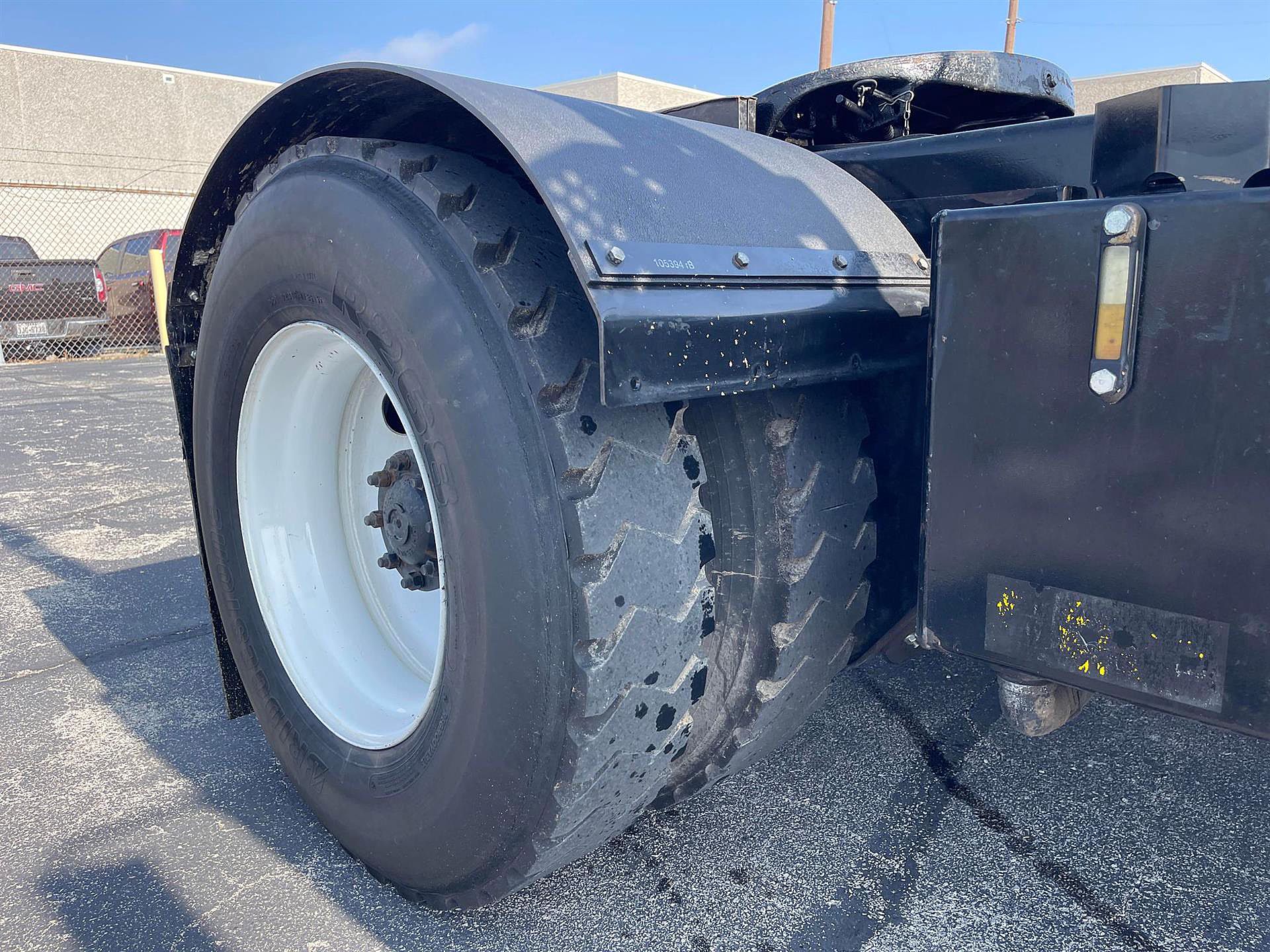 2018 Capacity Sabre (For Sale) | Yard Spotter | #U9968