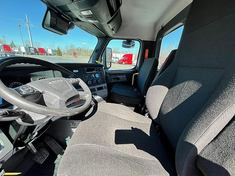 2022 Freightliner Cascadia PE116DC (For Sale) | Day Cab | #694241
