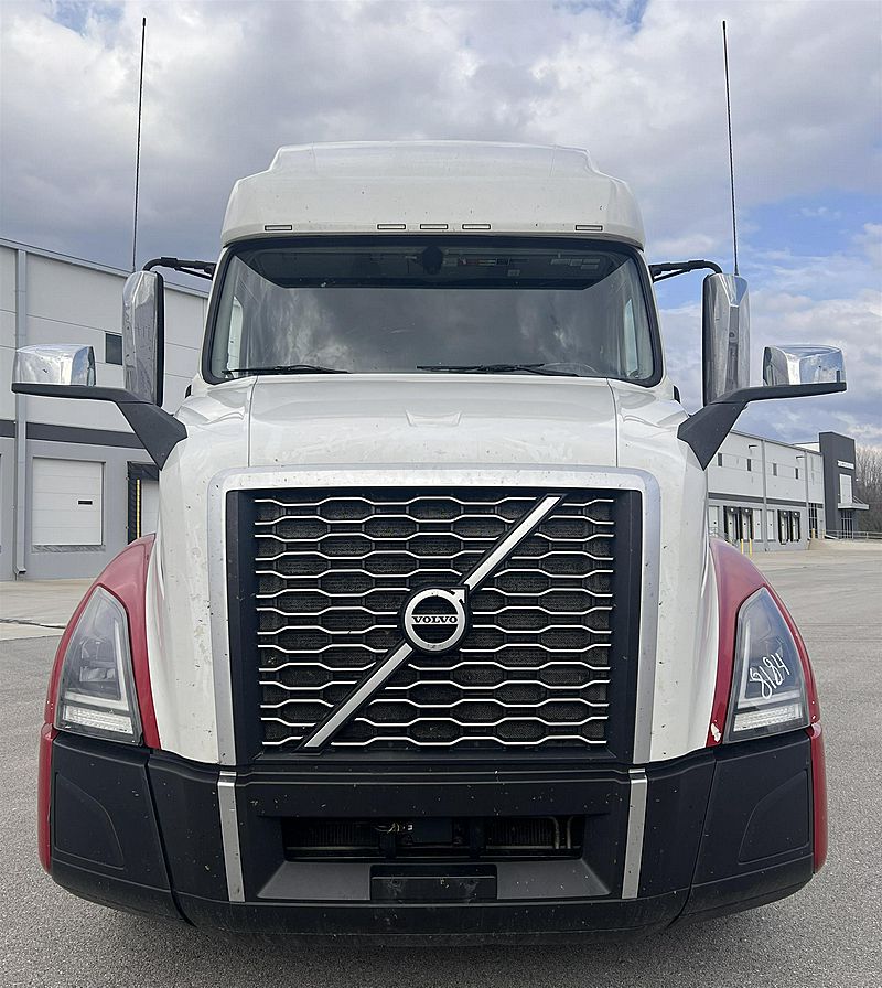 2021 Volvo VNL 760 (For Sale) | Sleeper Truck | #8184
