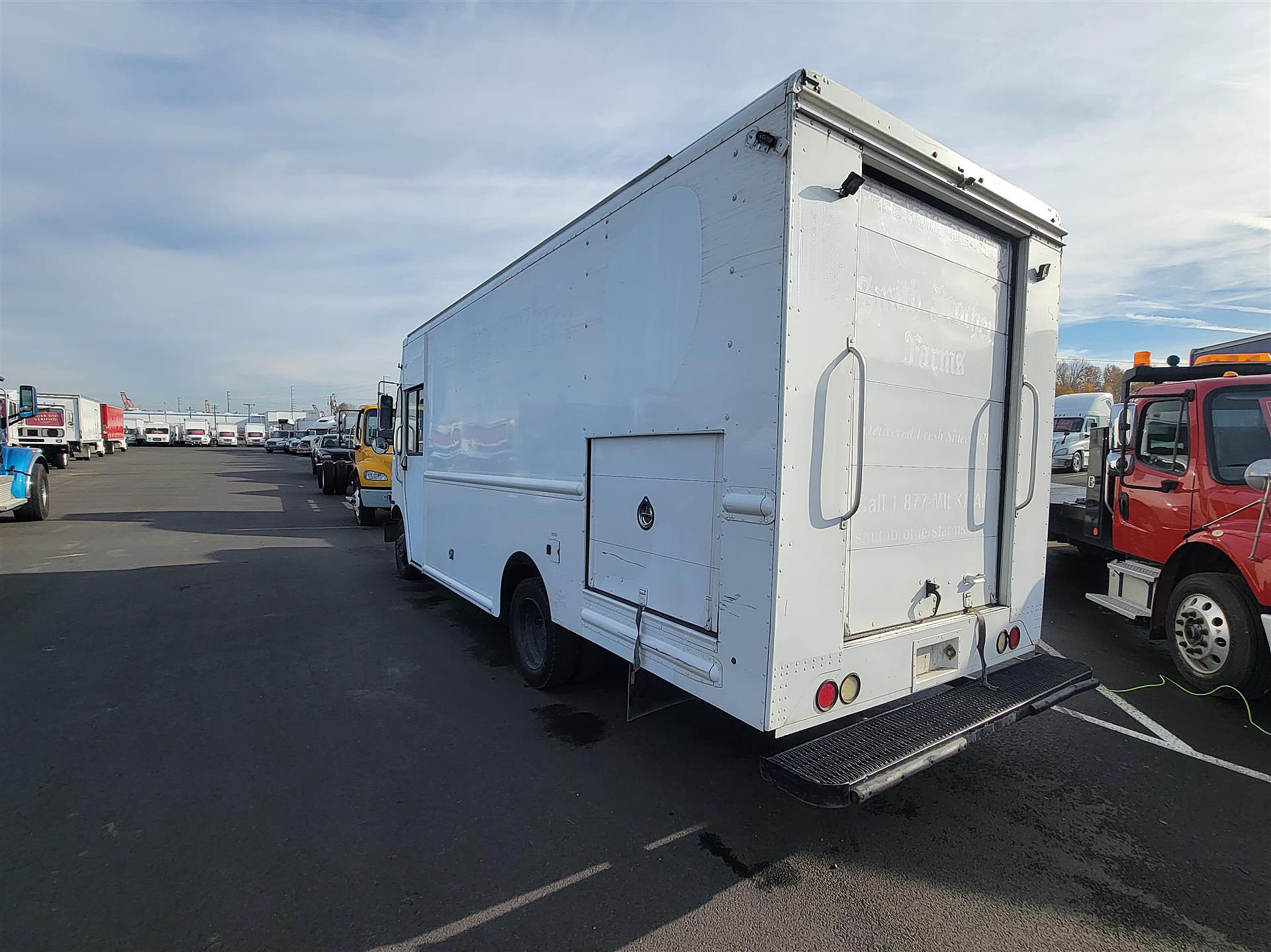 2014 Freightliner MT45 For Sale | Day Cab | #532128