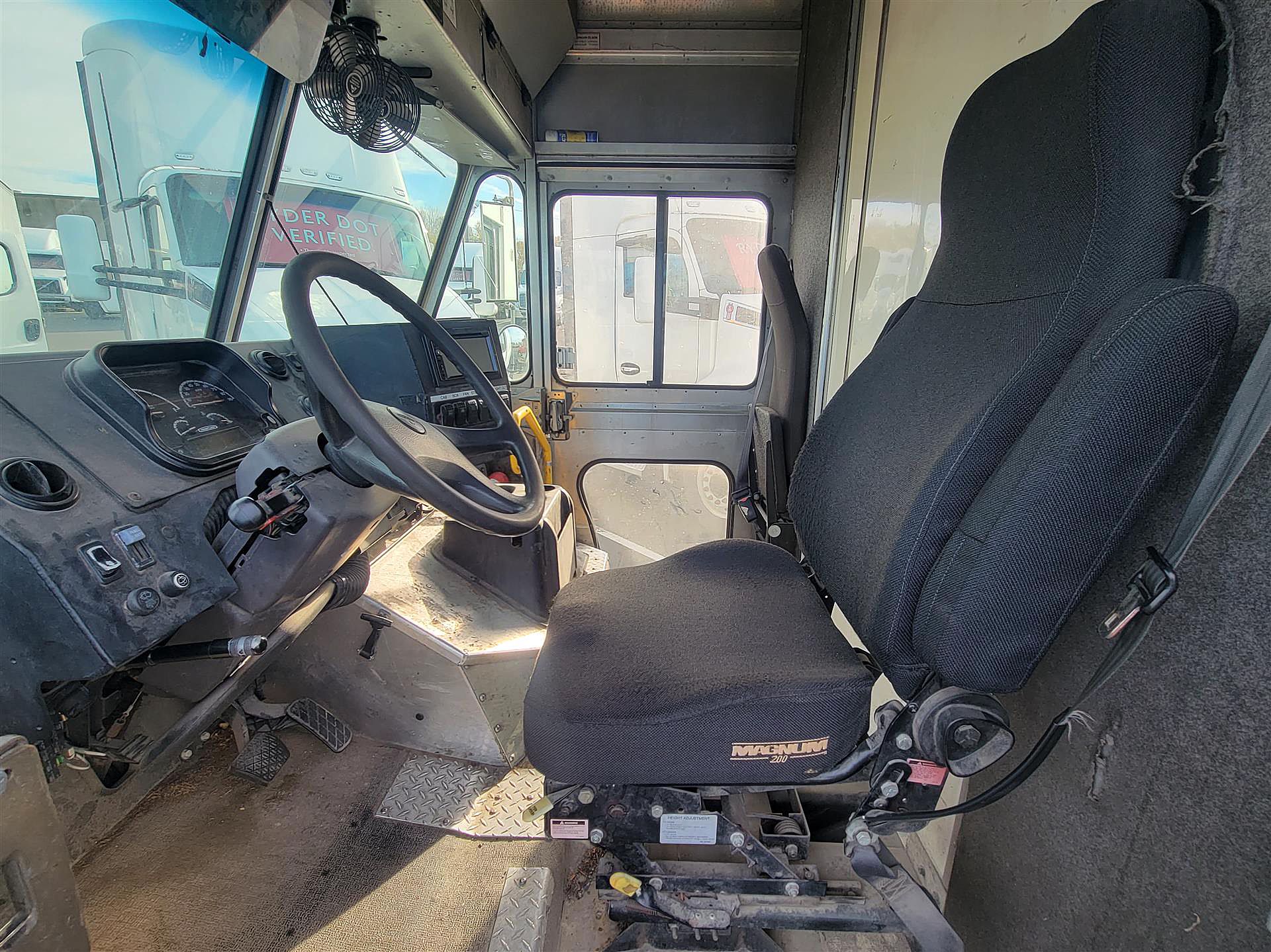 2014 Freightliner MT45 For Sale | Day Cab | #532128