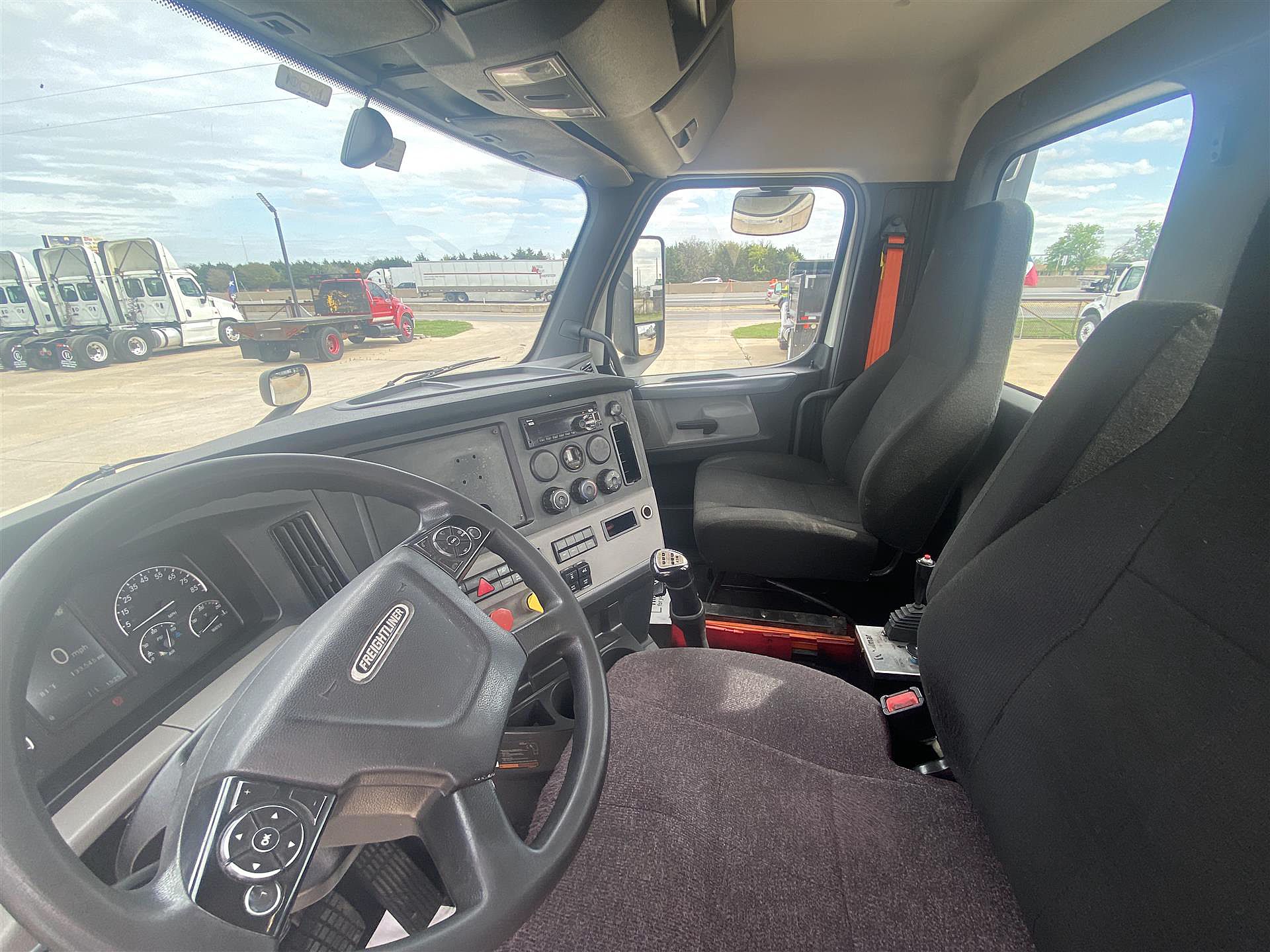 2019 Freightliner Cascadia For Sale | Day Cab | #14245