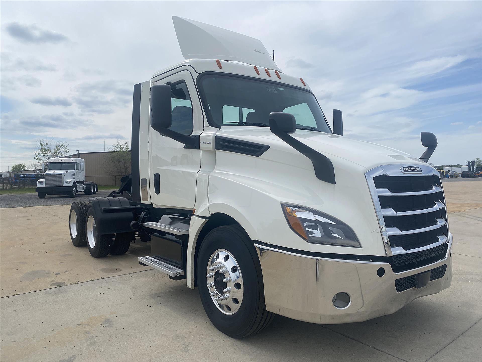 2019 Freightliner Cascadia (For Sale) | Day Cab | #14245