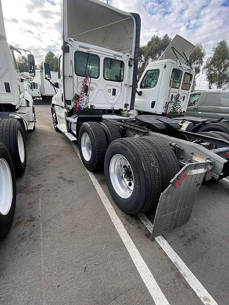 2014 Freightliner CASCADIA 125 (For Sale) | Day Cab | #322625