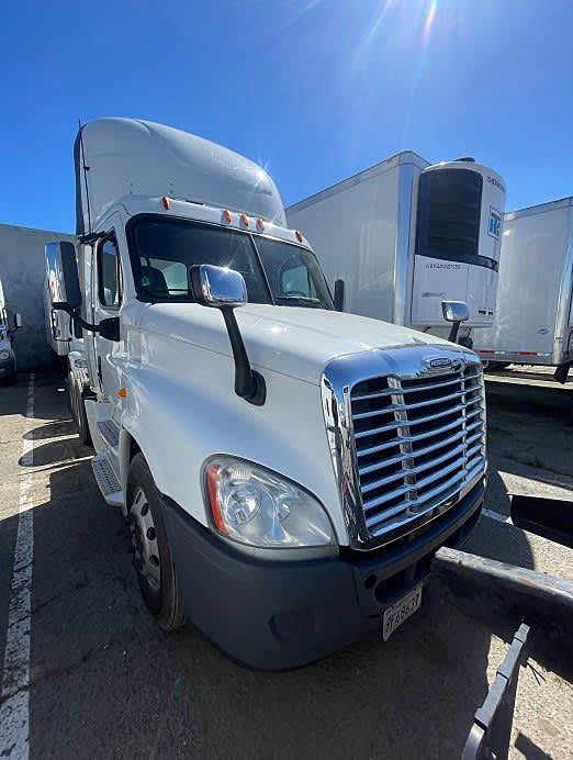 2014 Freightliner CASCADIA 125 For Sale | Day Cab | #322342
