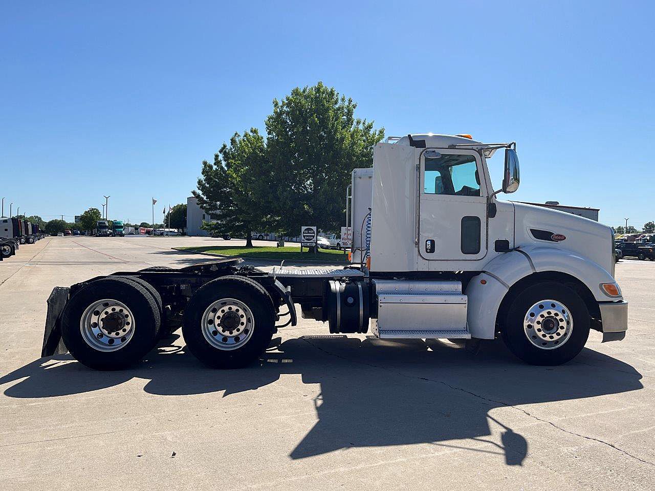 2014 Peterbilt 384 For Sale | None Sleeper | #D245039