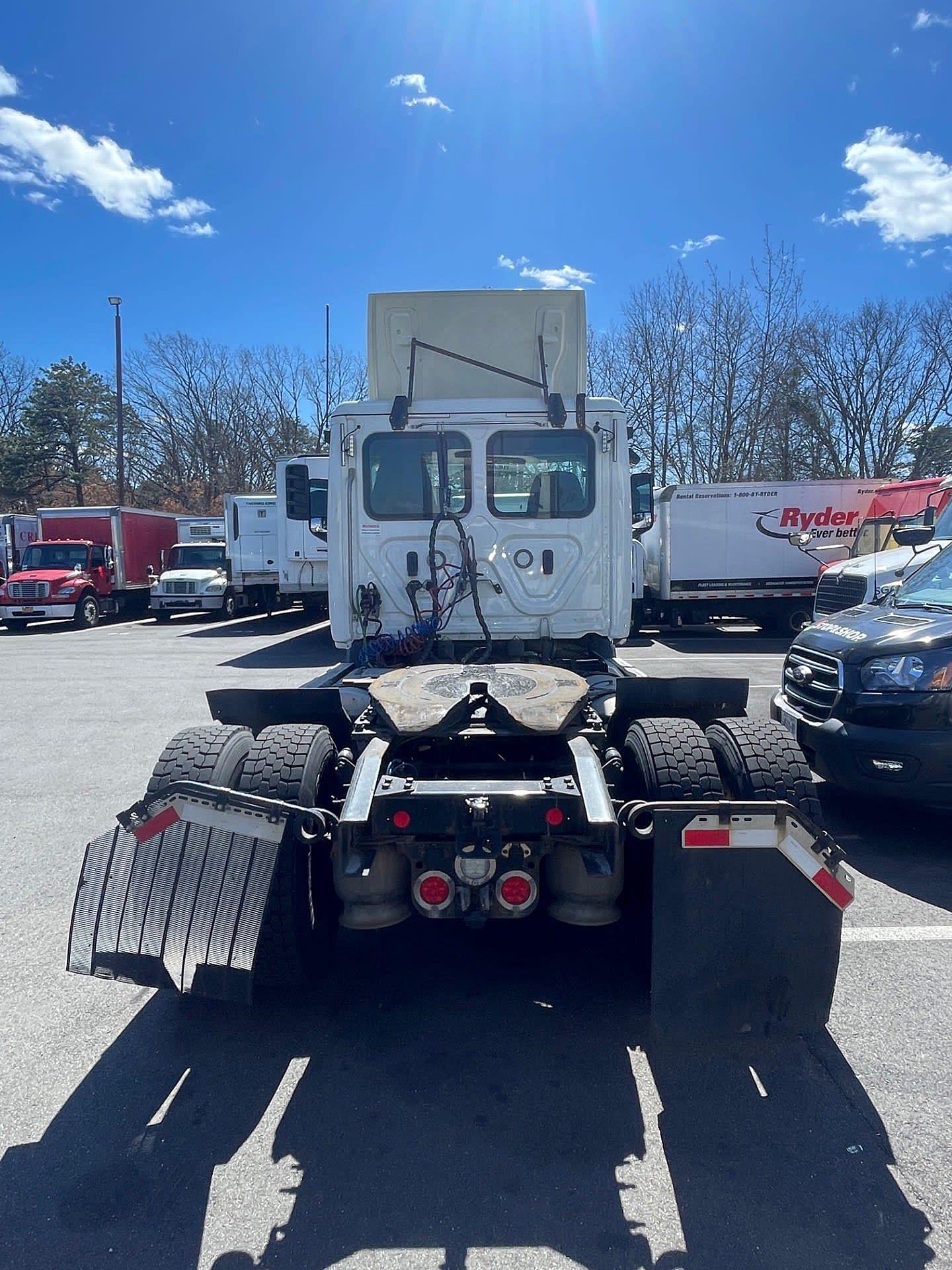 2019 Freightliner NEW CASCADIA 116 For Sale | Day Cab | #270084