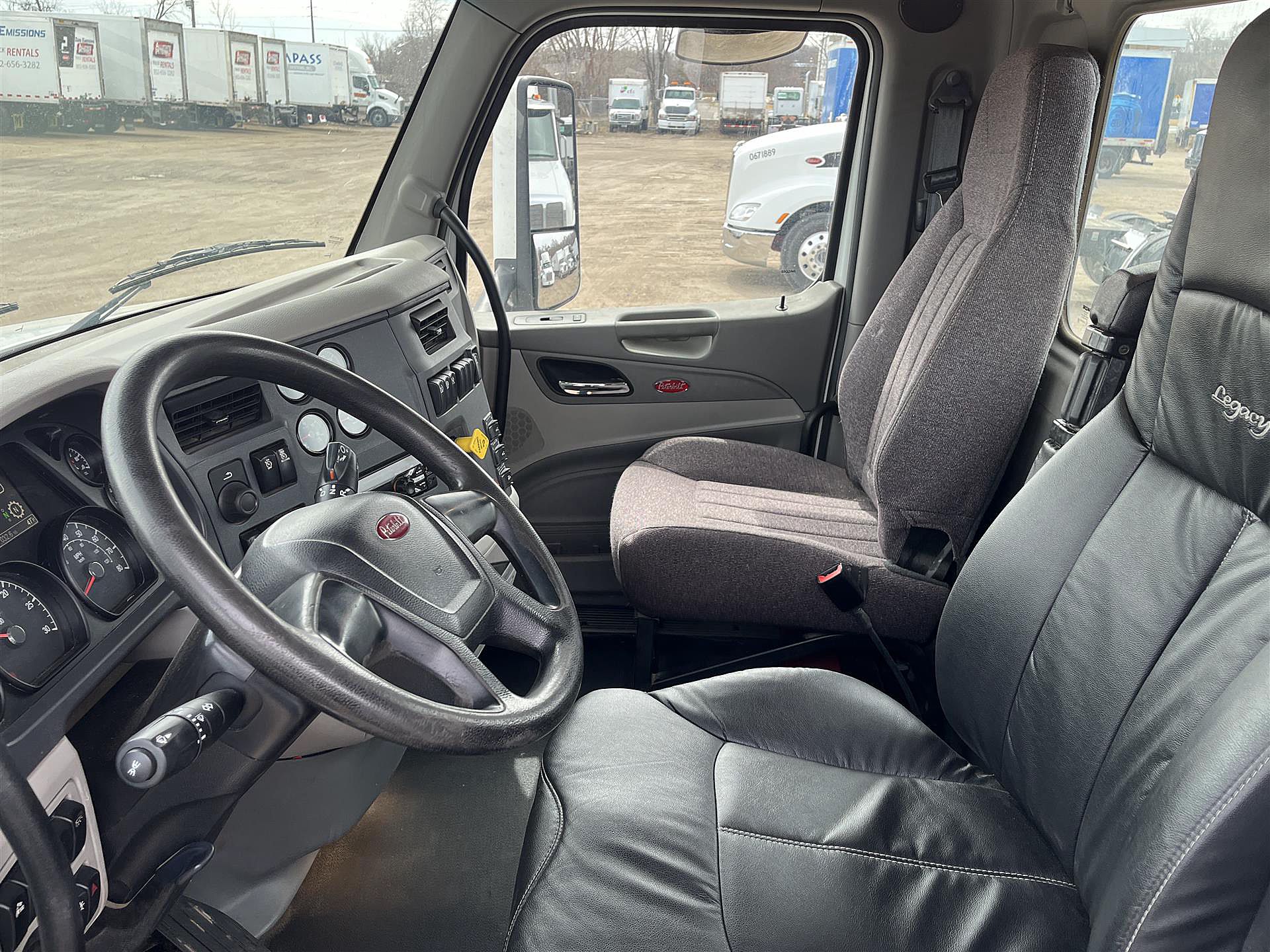 2019 Peterbilt 579 For Sale | Day Cab | #33N618953