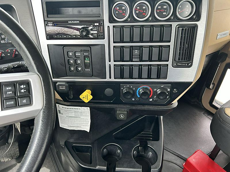 2020 Mack Granite GR64F (For Sale) | Dump Truck | # 6991407