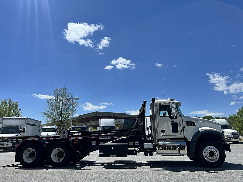 2023 Mack Granite GR64F (For Sale) | Roll-Off | #15MU031697