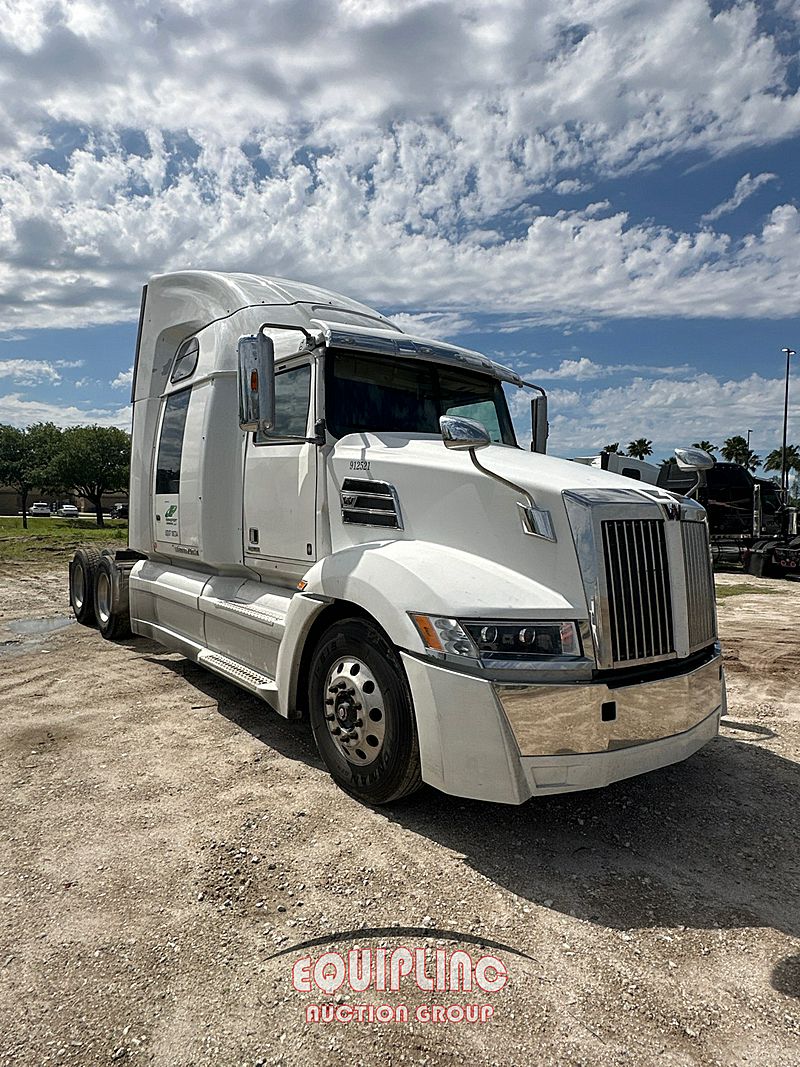 2016 Western Star 5700 XE For Sale | Double Sleeper | #DKFHS1639