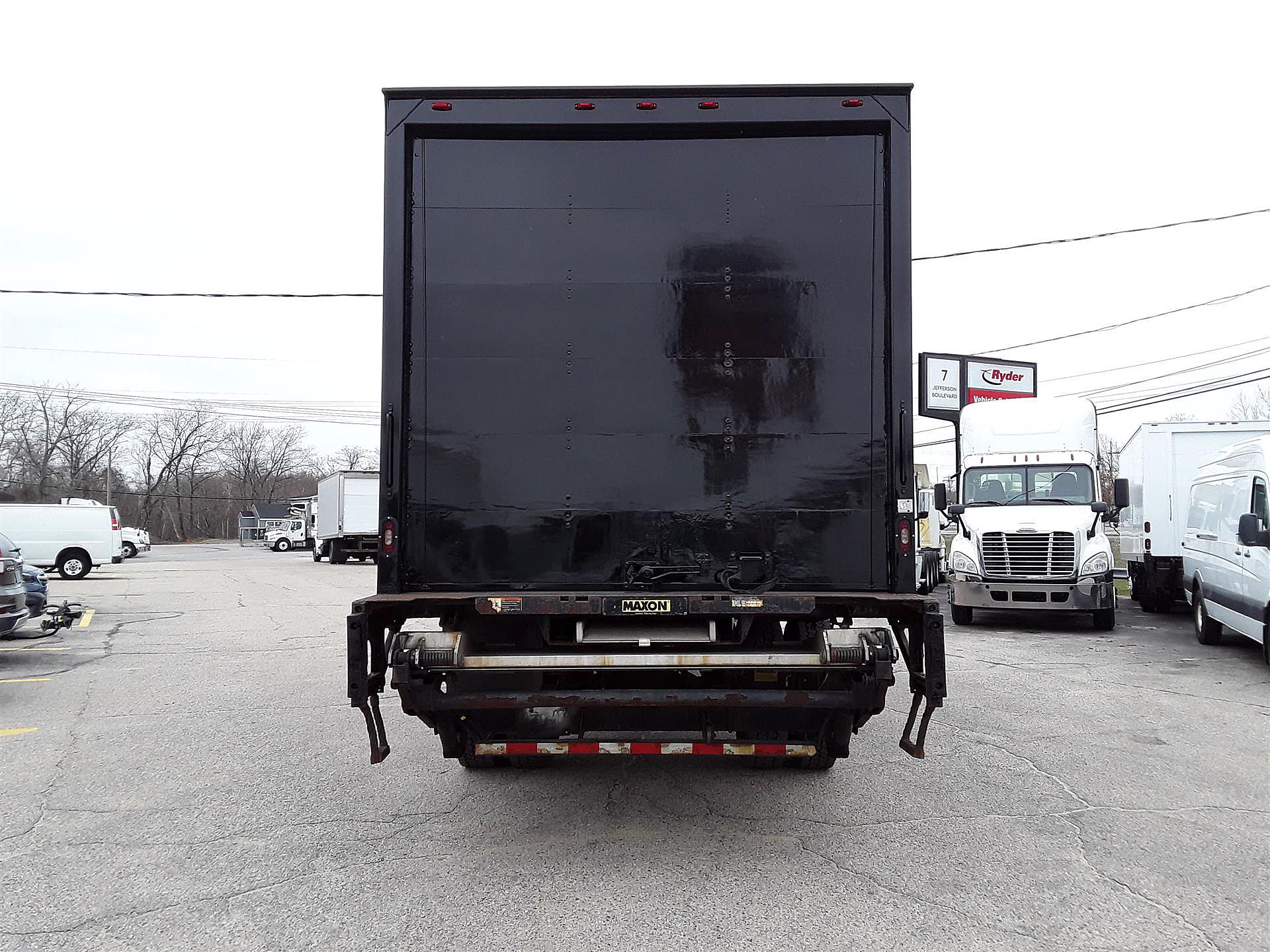 2017 Freightliner M2 106 For Sale | 22' Box | #674858