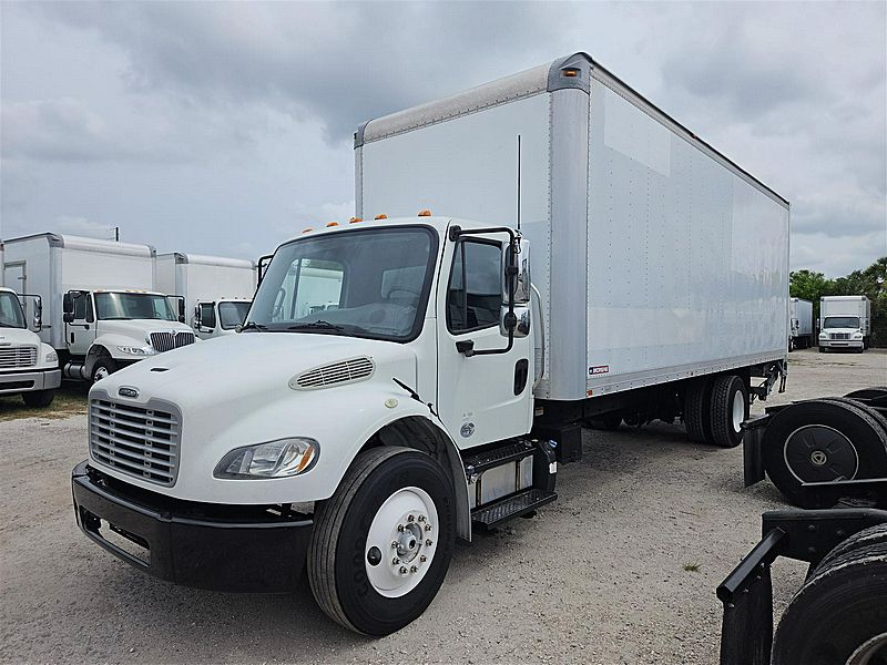 2015 Freightliner M2 106 For Sale | Day Cab | #641422