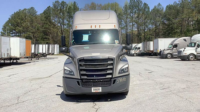 2023 Freightliner Cascadia For Sale | 72" Sleeper | #54010