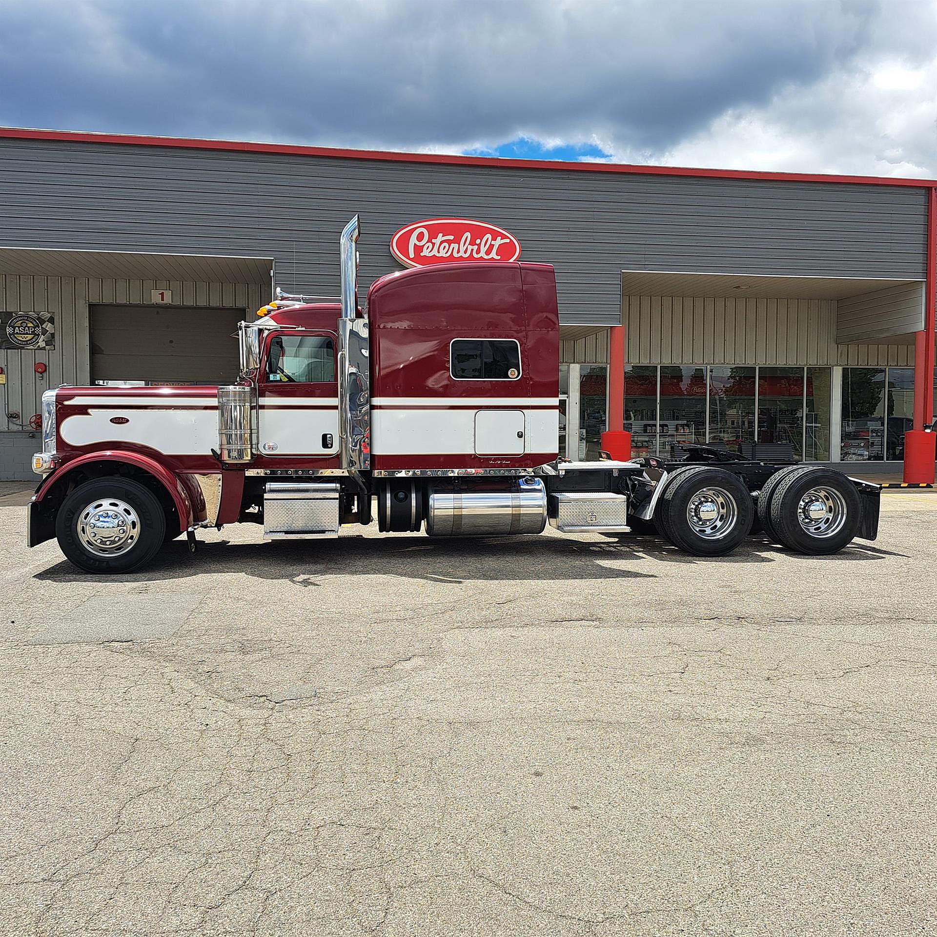 2020 Peterbilt 389 For Sale | 78" Sleeper | #8679253