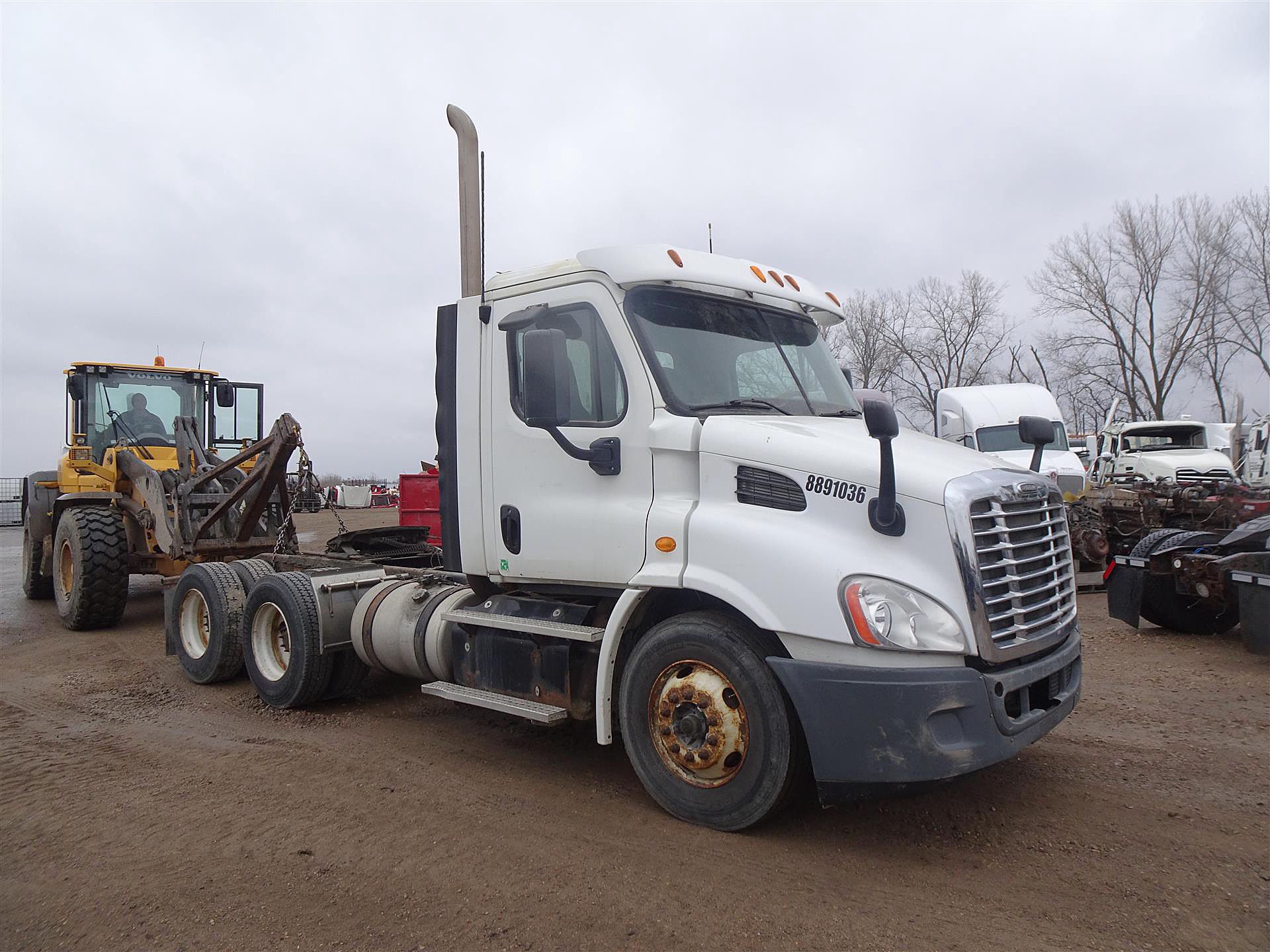 2014 Freightliner Cascadia (For Sale) | Day Cab | #10407
