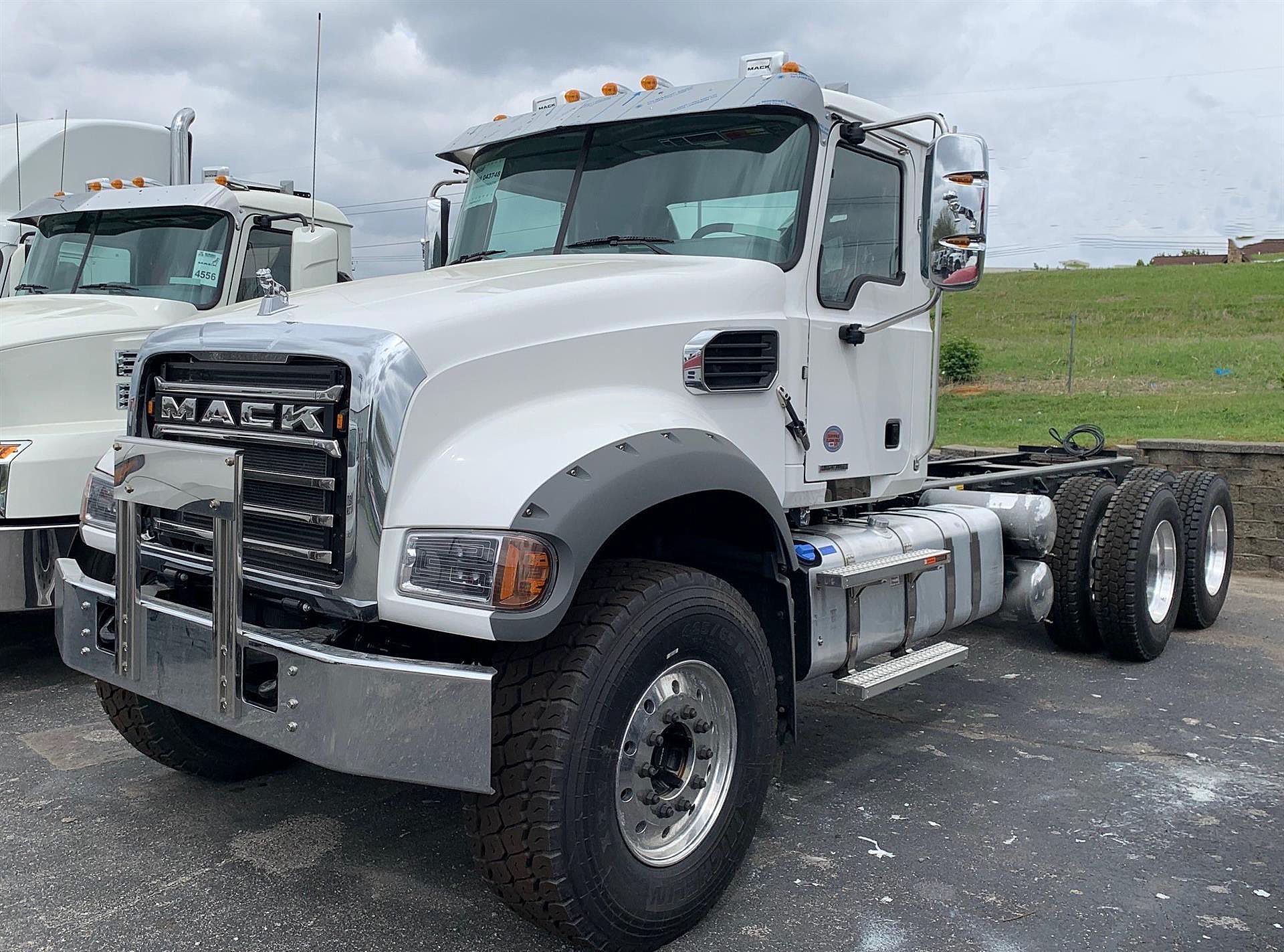2024 Mack Granite GR64F (For Sale) | Dump Truck | #M043754