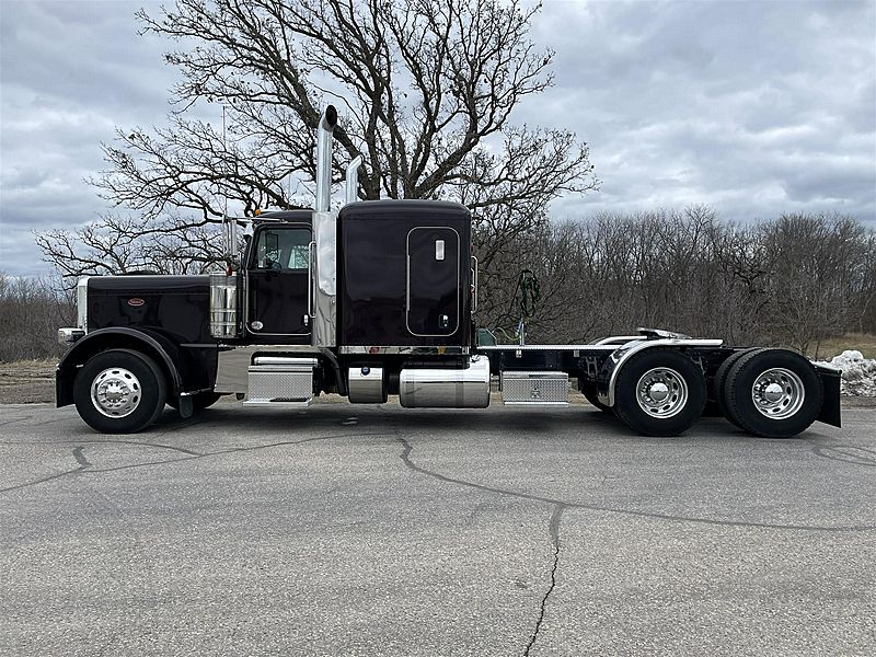 2020 Peterbilt 389 For Sale | 72" Sleeper | #R46739