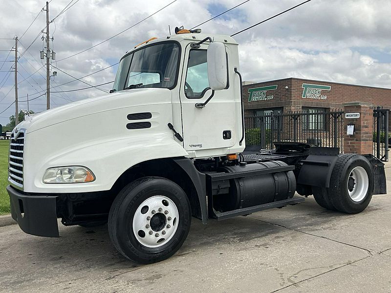 2006 Mack Pinnacle CXN612 (For Sale) | Day Cab | #6N002634