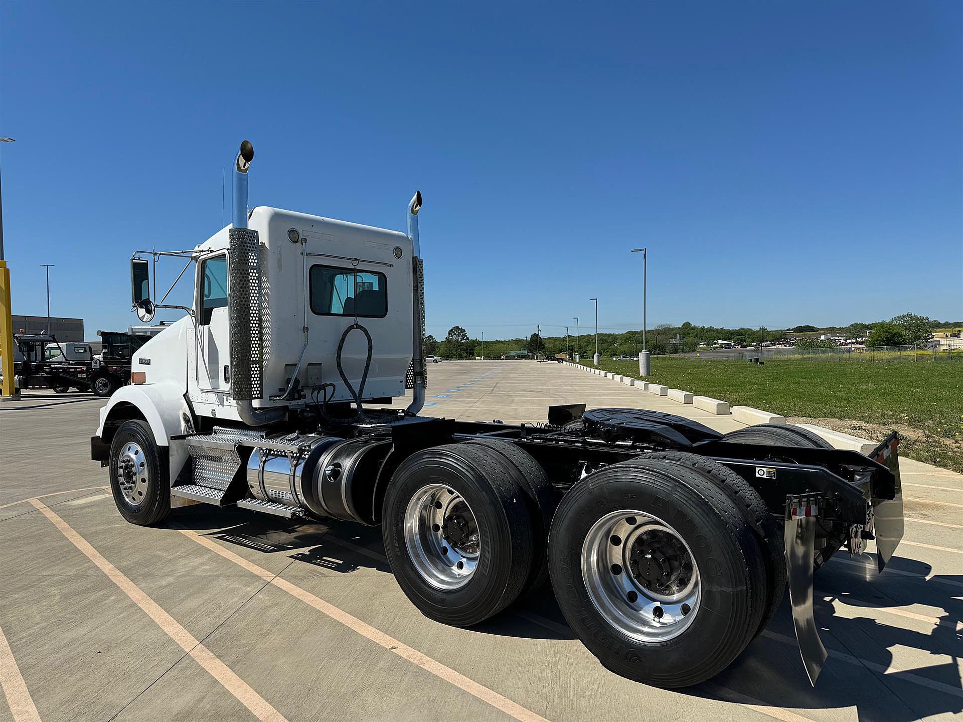 2019 Kenworth T800 (For Sale) | Day Cab | #0569212