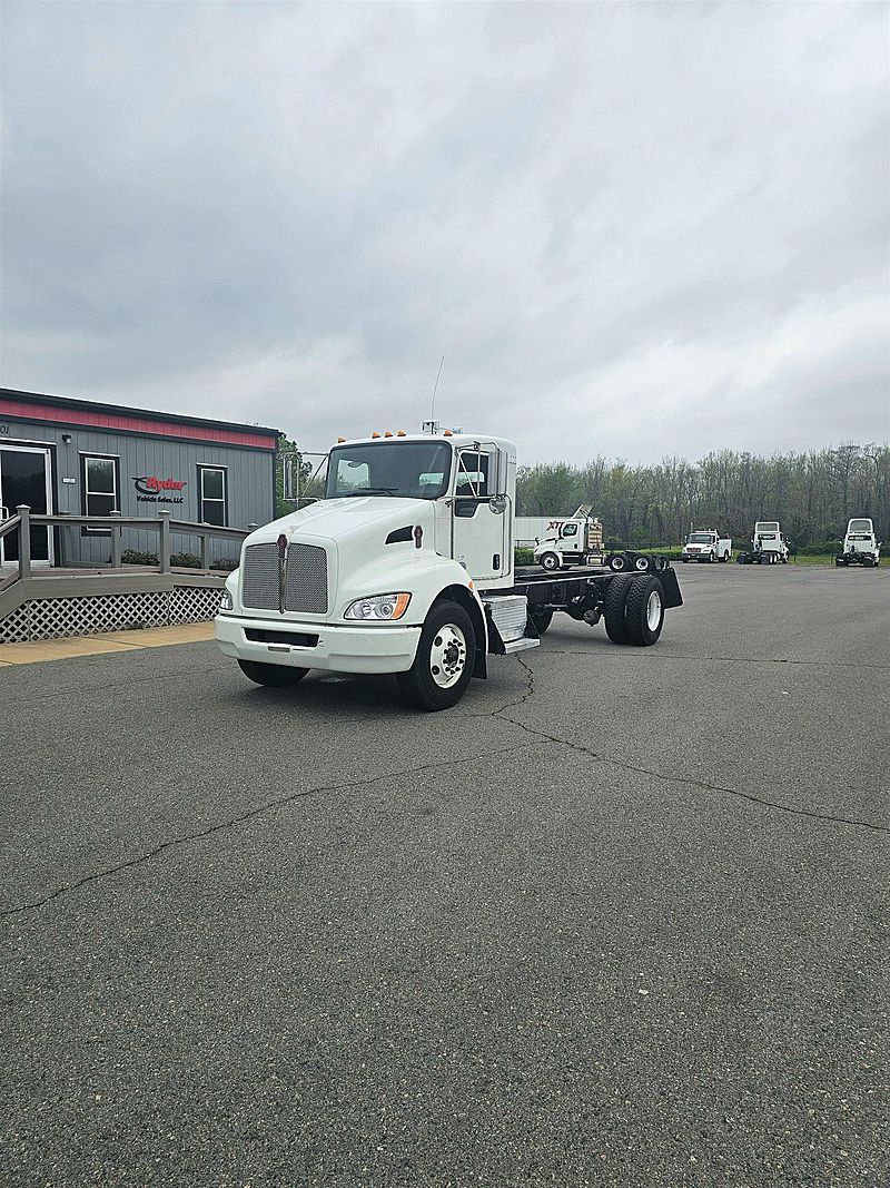 2016 Kenworth T-300 (For Sale) | Day Cab | #658603