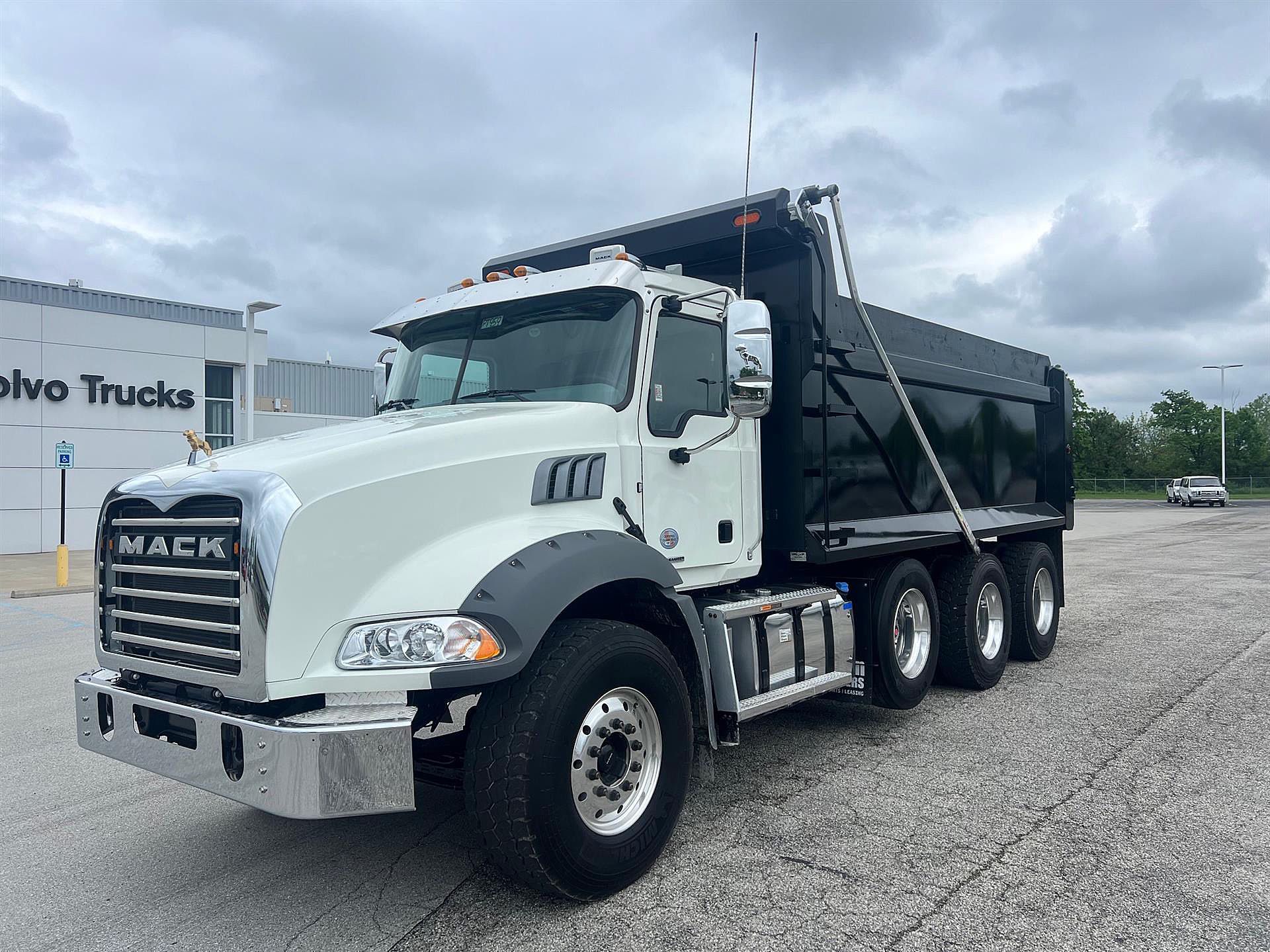 2024 Mack Granite GR64B For Sale | Dump Truck | # M041357