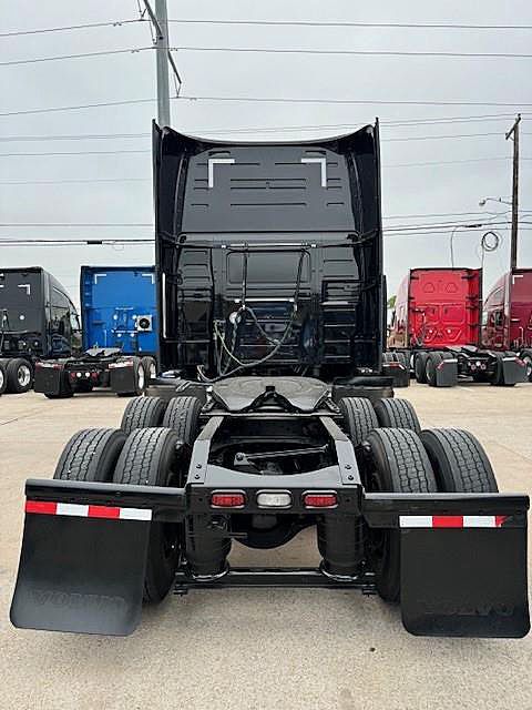 2022 Volvo VNL 860 (For Sale) | 77" Sleeper | #0571494