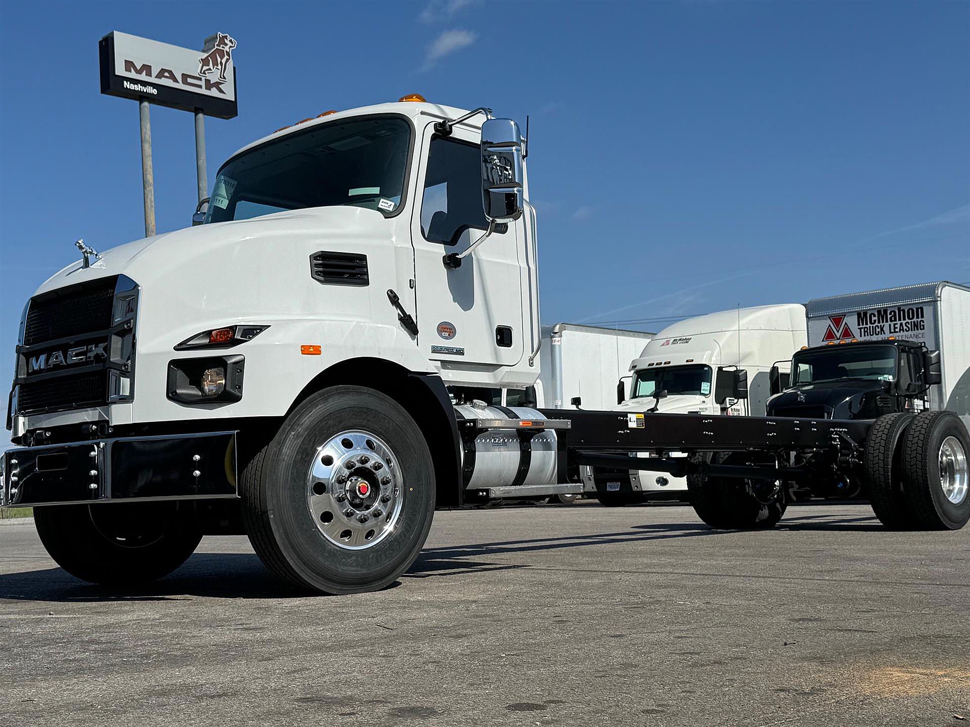 2025 Mack MD742 (For Sale) | Box Truck | #MD076317