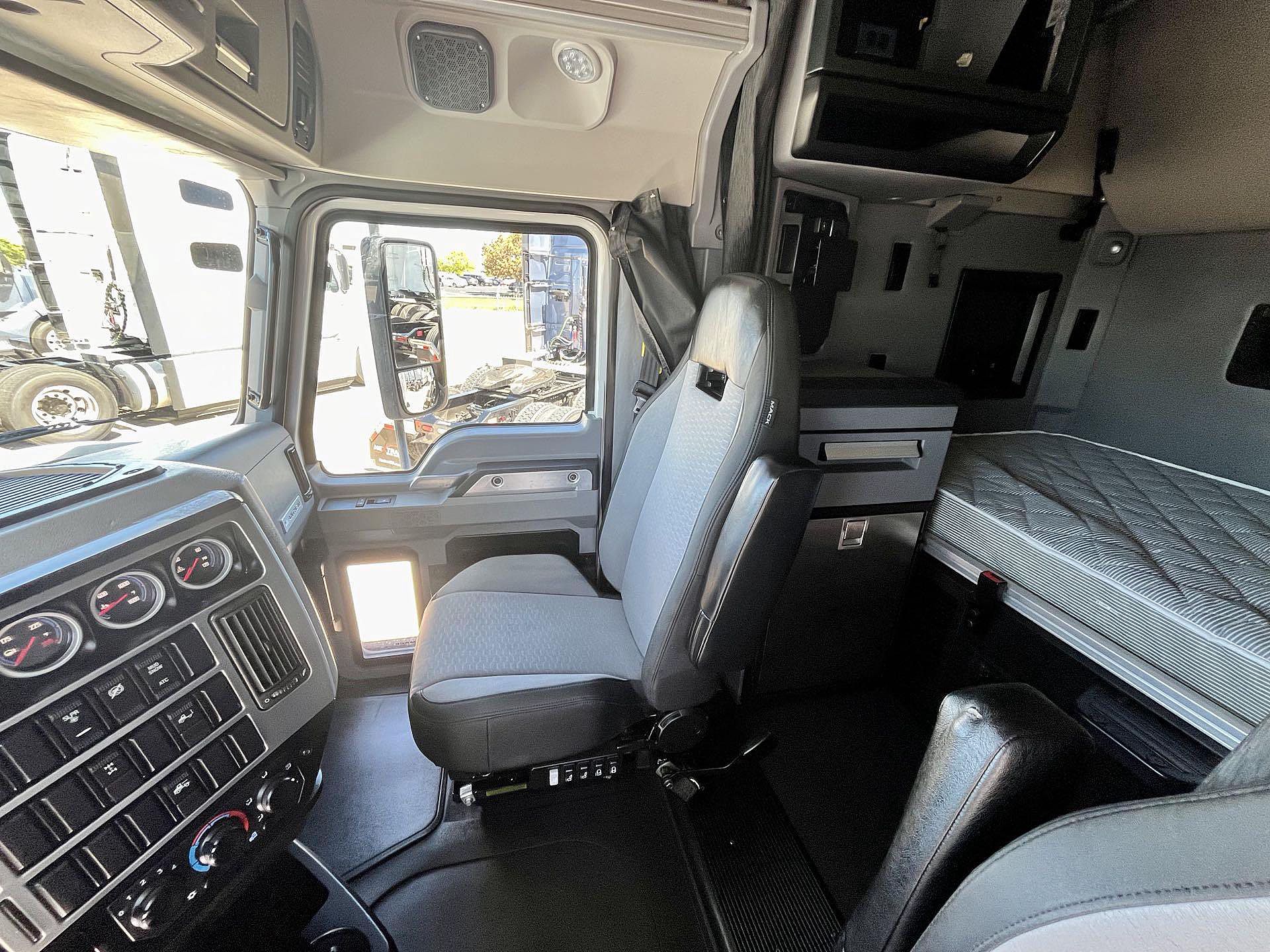 2020 Mack Anthem AN64T (For Sale) | Sleeper Truck | # GT06811