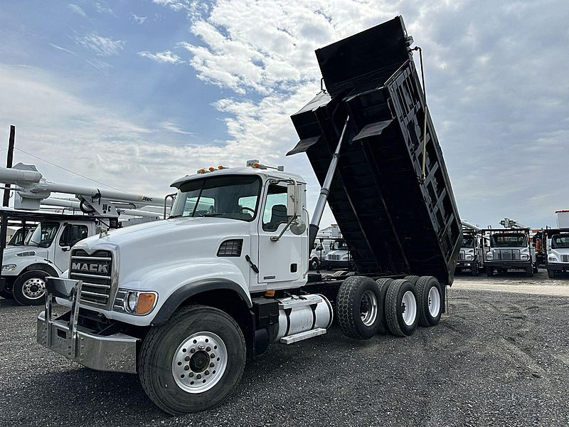 2004 Mack Granite CV (For Sale) | Dump Truck | # 0561712