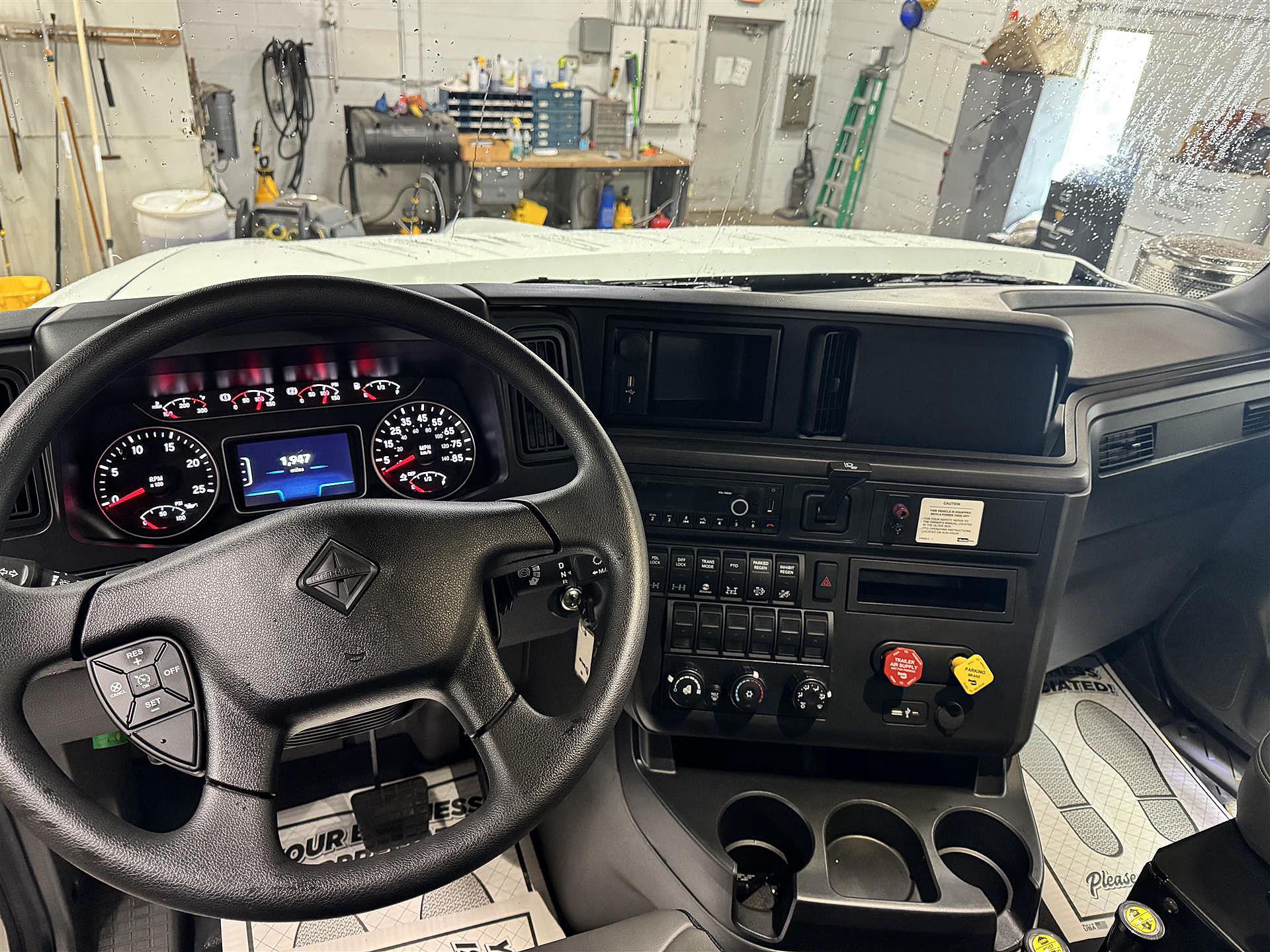 2025 International HX620 For Sale | Hook Lift | # SN798038