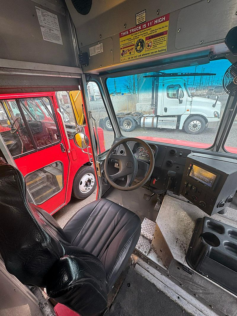 2017 Freightliner MT-55 WALK-IN (For Sale) | Day Cab | #665003