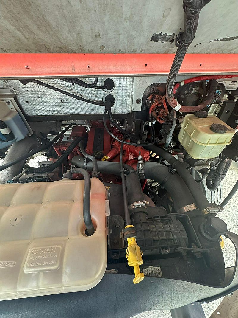 2017 Freightliner MT-55 WALK-IN (For Sale) | Day Cab | #665003