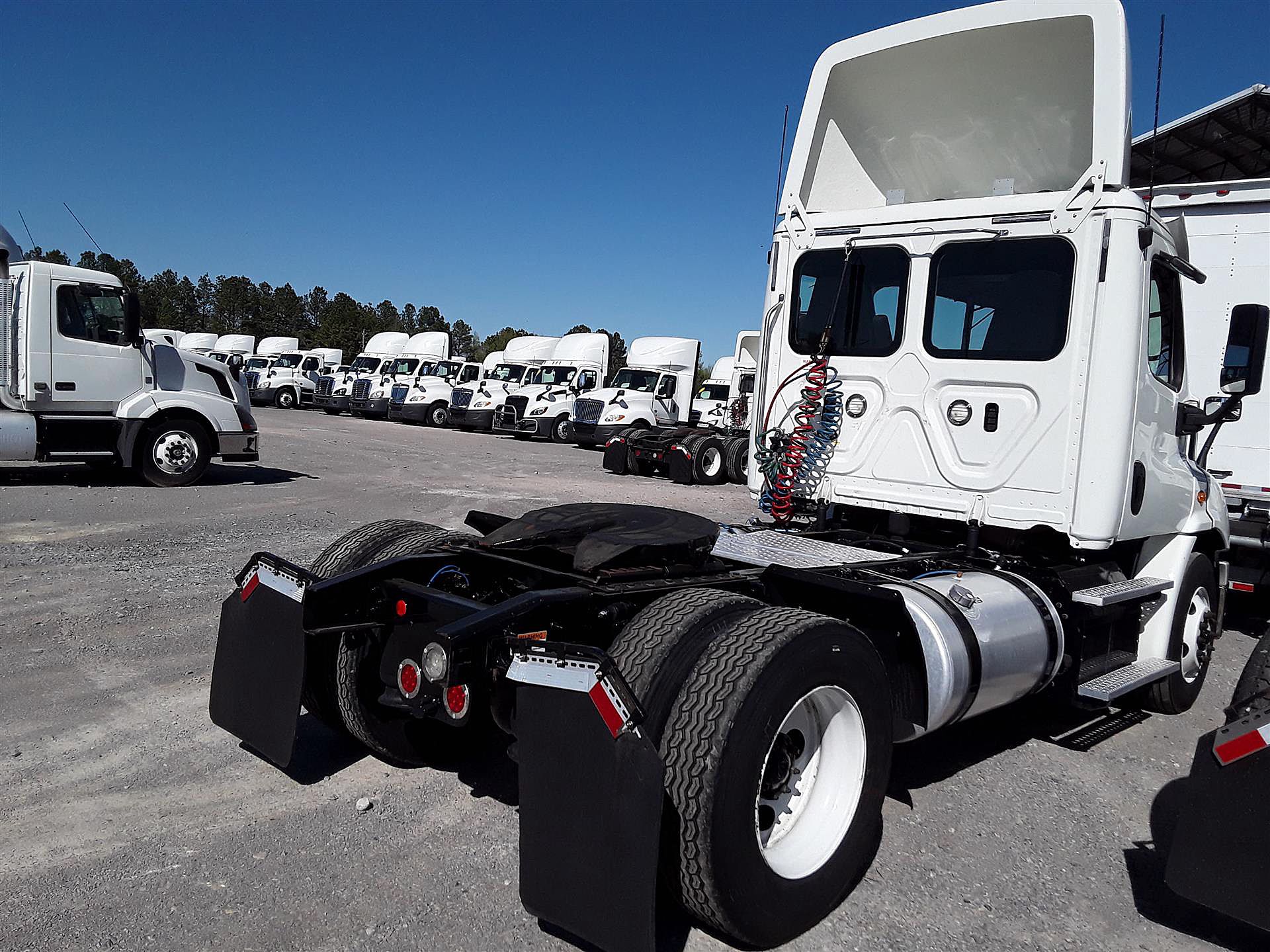 2000 Freightliner 4700 For Sale | Day Cab | #788729