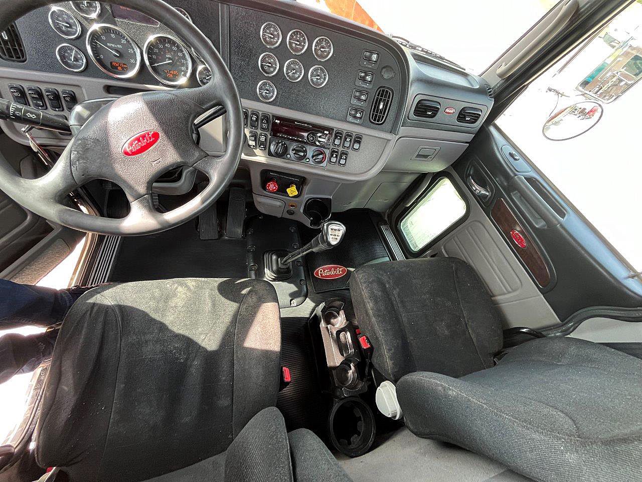 2017 Peterbilt 389 (For Sale) | None Sleeper | #D434951